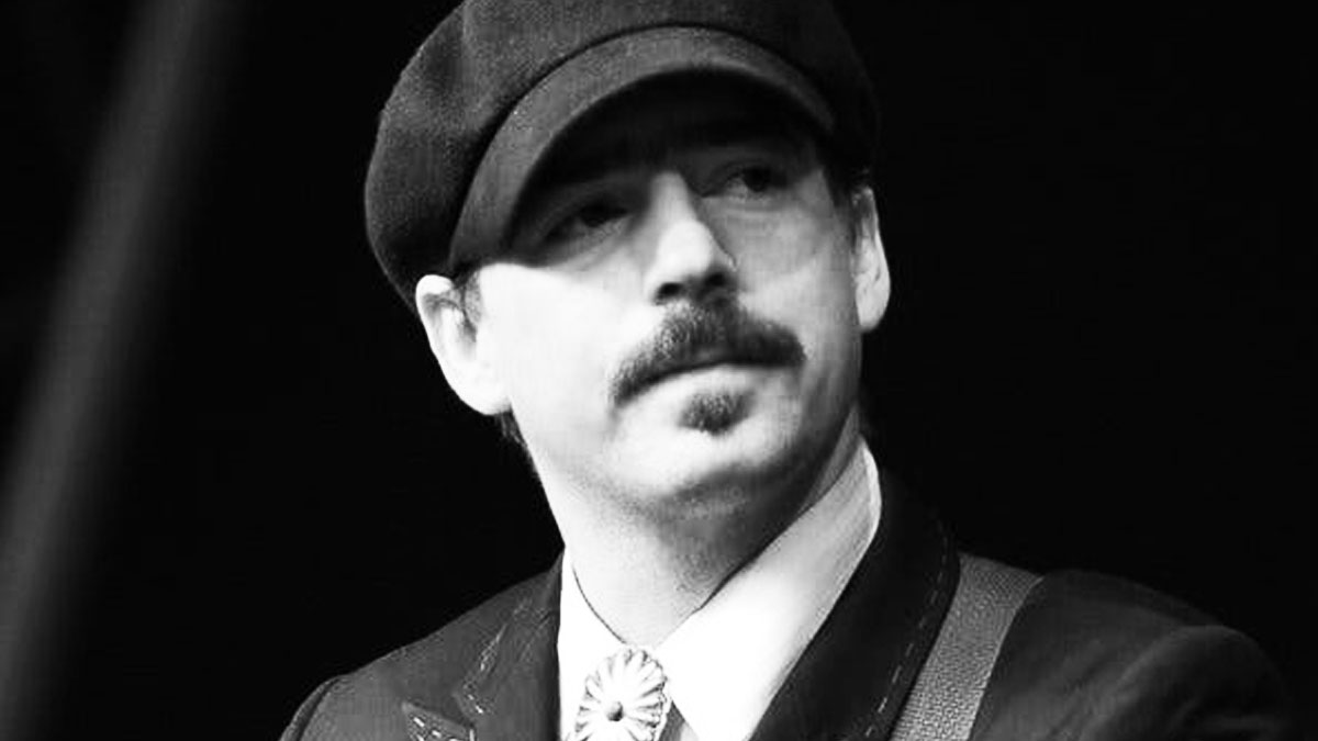 Jason-Molina_666 | Yellow Radio