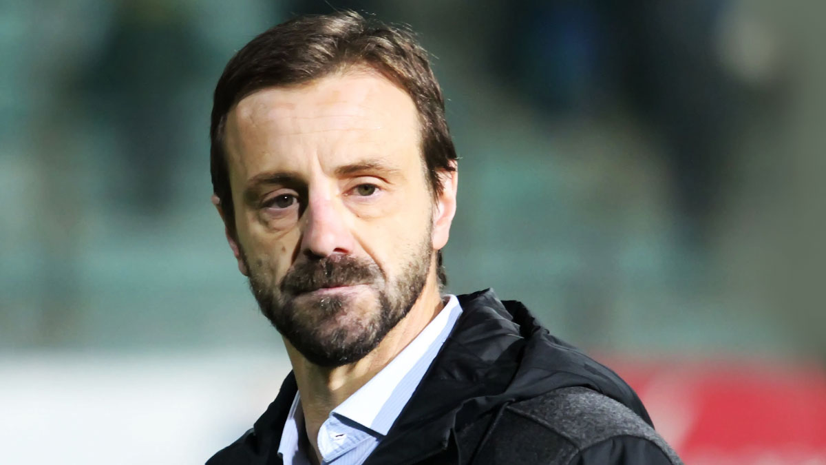 akis-mantzios_90566 | Yellow Radio