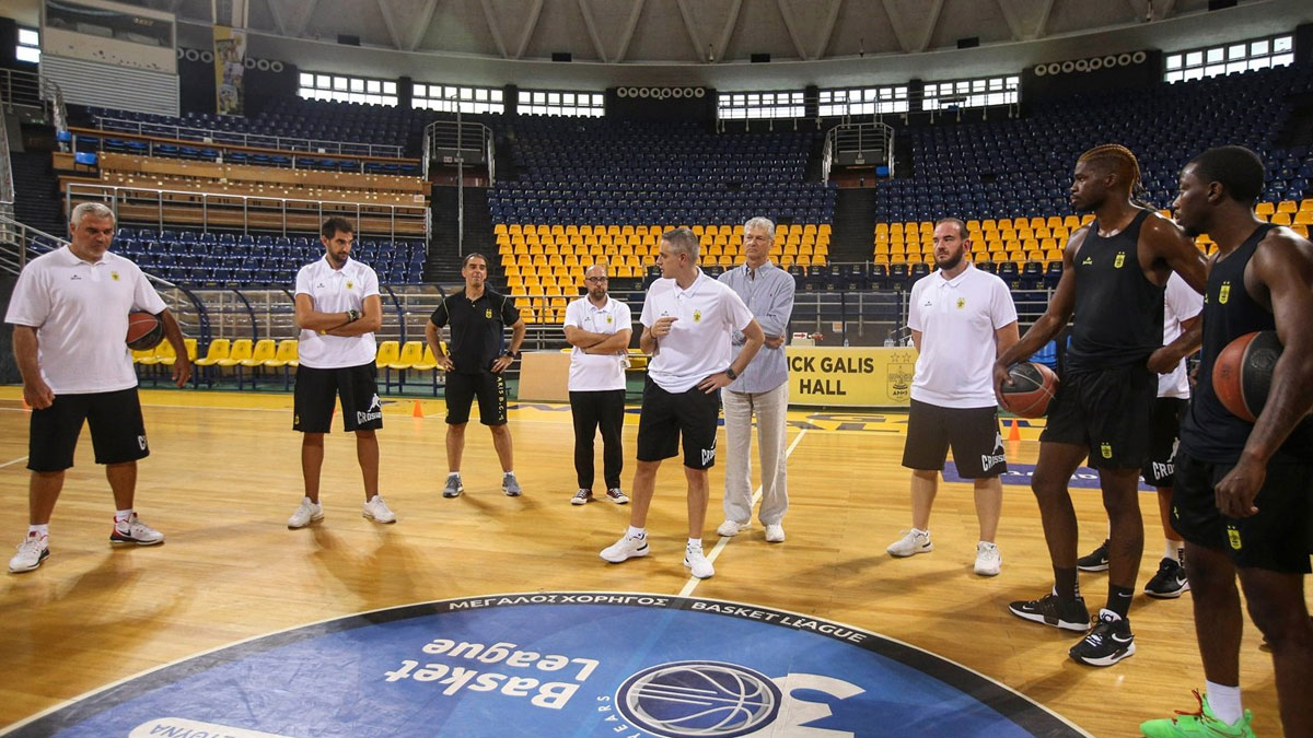 Ανεβαίνει η ένταση στις προπονήσεις του Άρη | Yellow Radio